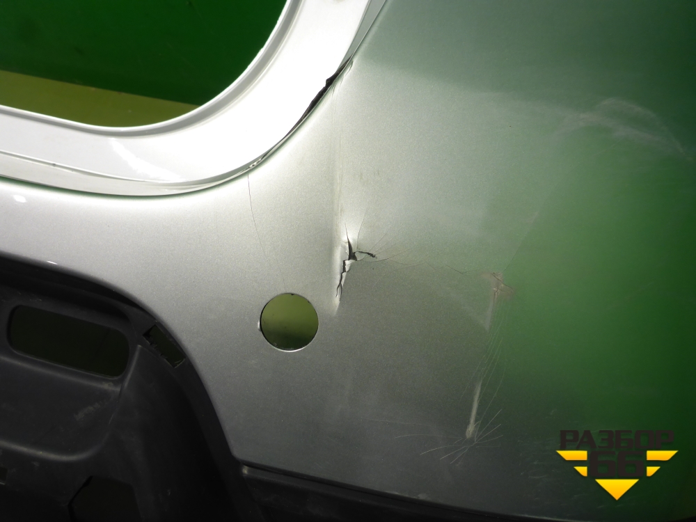 Бампер задний (после 2015г под парктроник и накладку) (850221057R) для ...